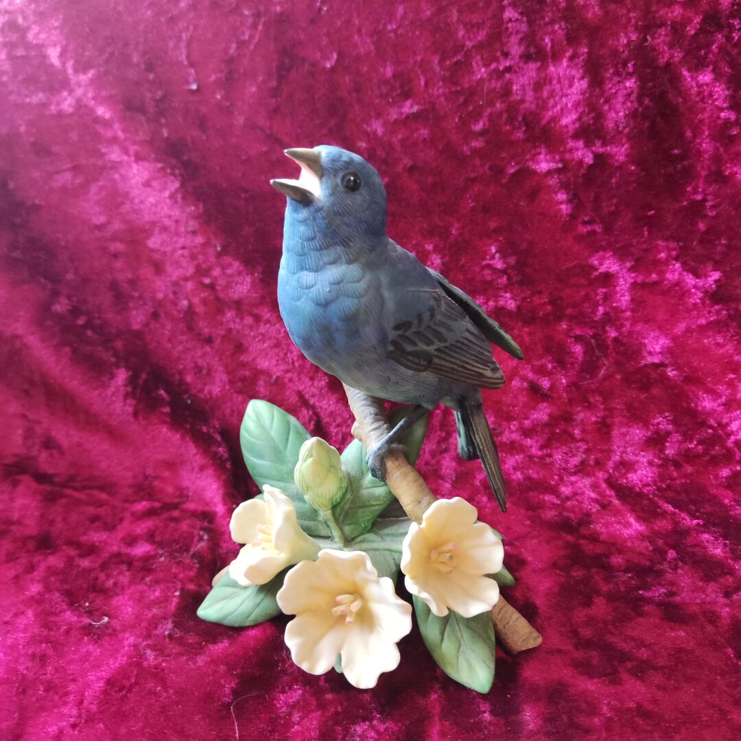 Vintage Brooks and Bentley Bird Figurine - Indigo Bunting - Fine ...