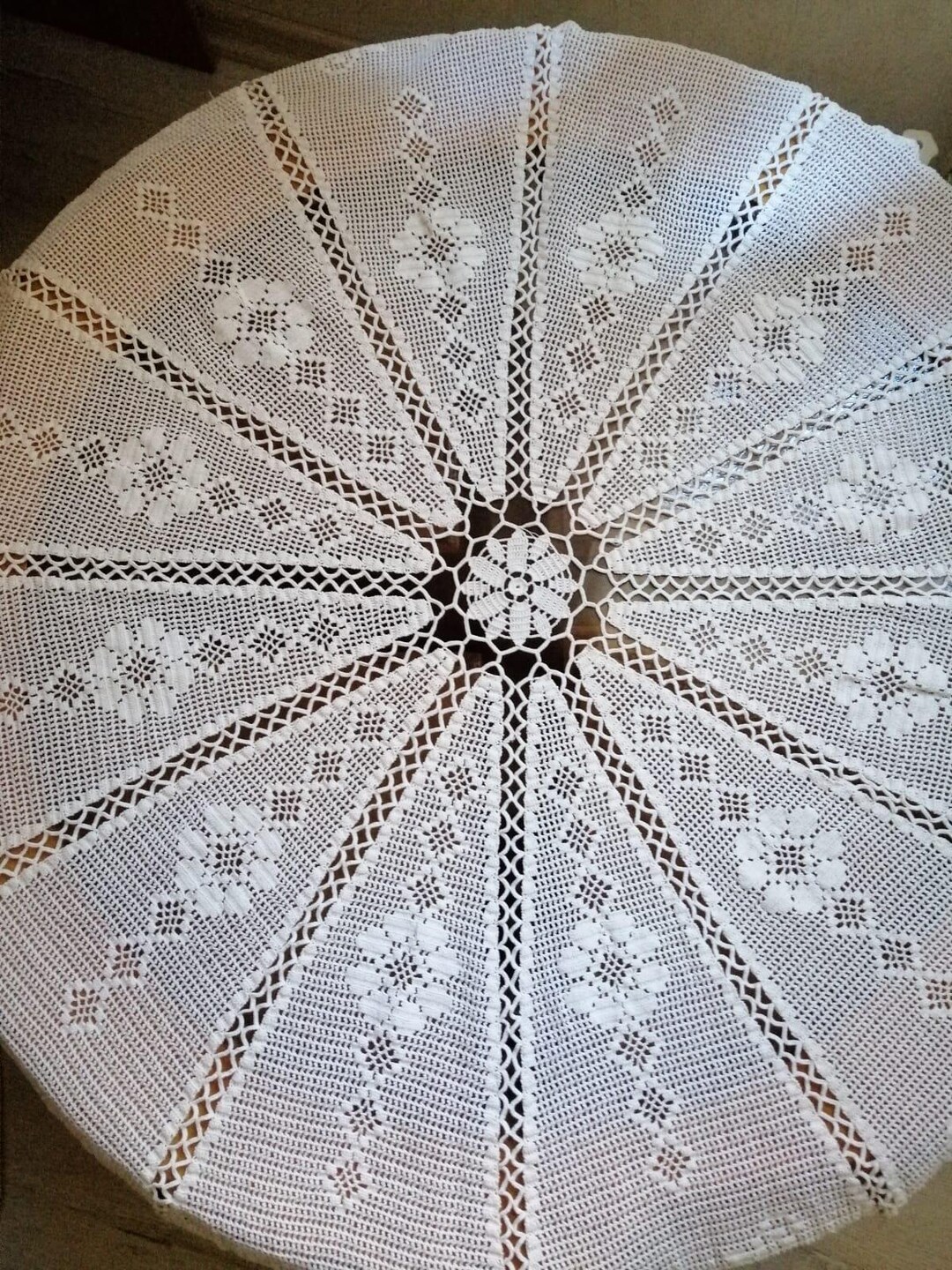 VINTAGE ROUND TABLECLOTH - Etsy