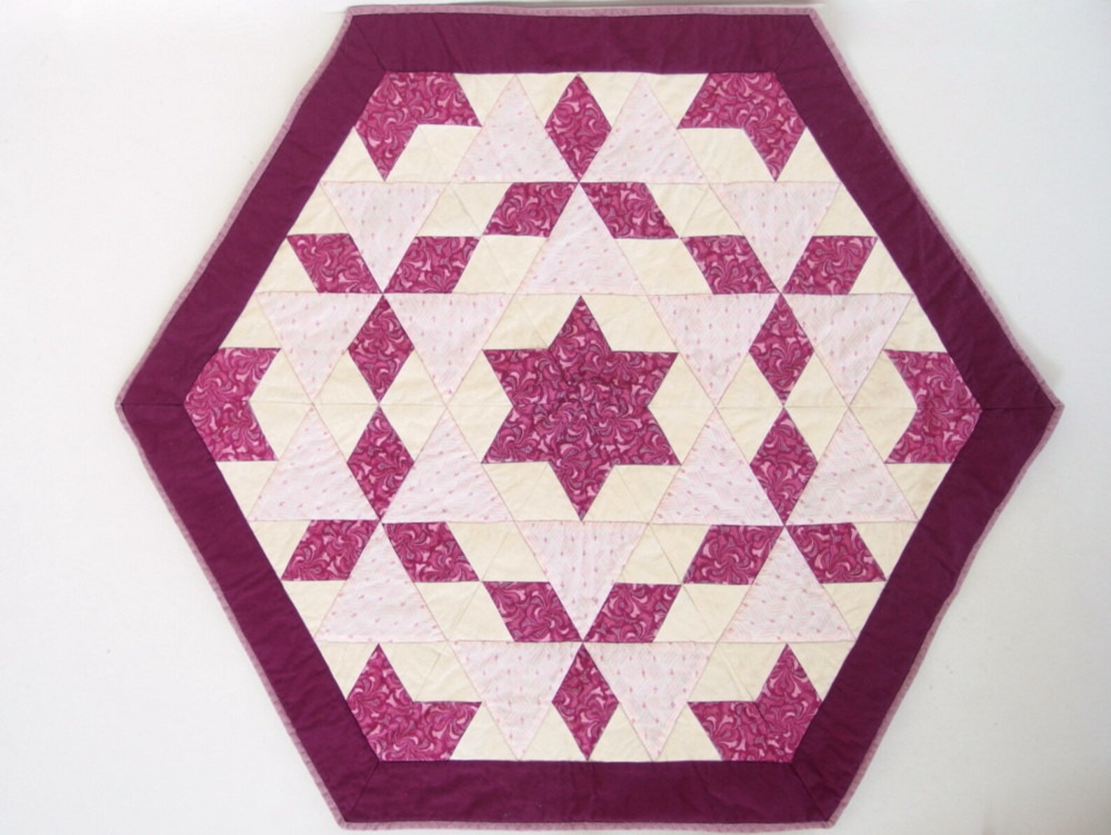 Burgundy Star Table Topper, Pink Table Quilt, Hexagonal Quilted Table ...