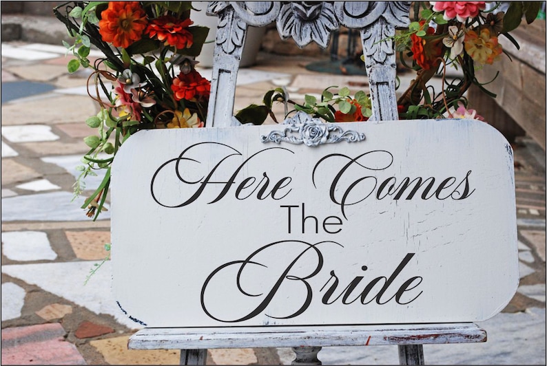 Here Comes the Bride Sign FREE RIBBON 10x8 Wedding Signs - Etsy