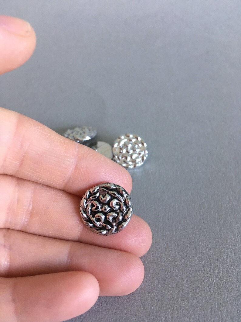 Five Tudor Rose and Laurel Buttons - Etsy
