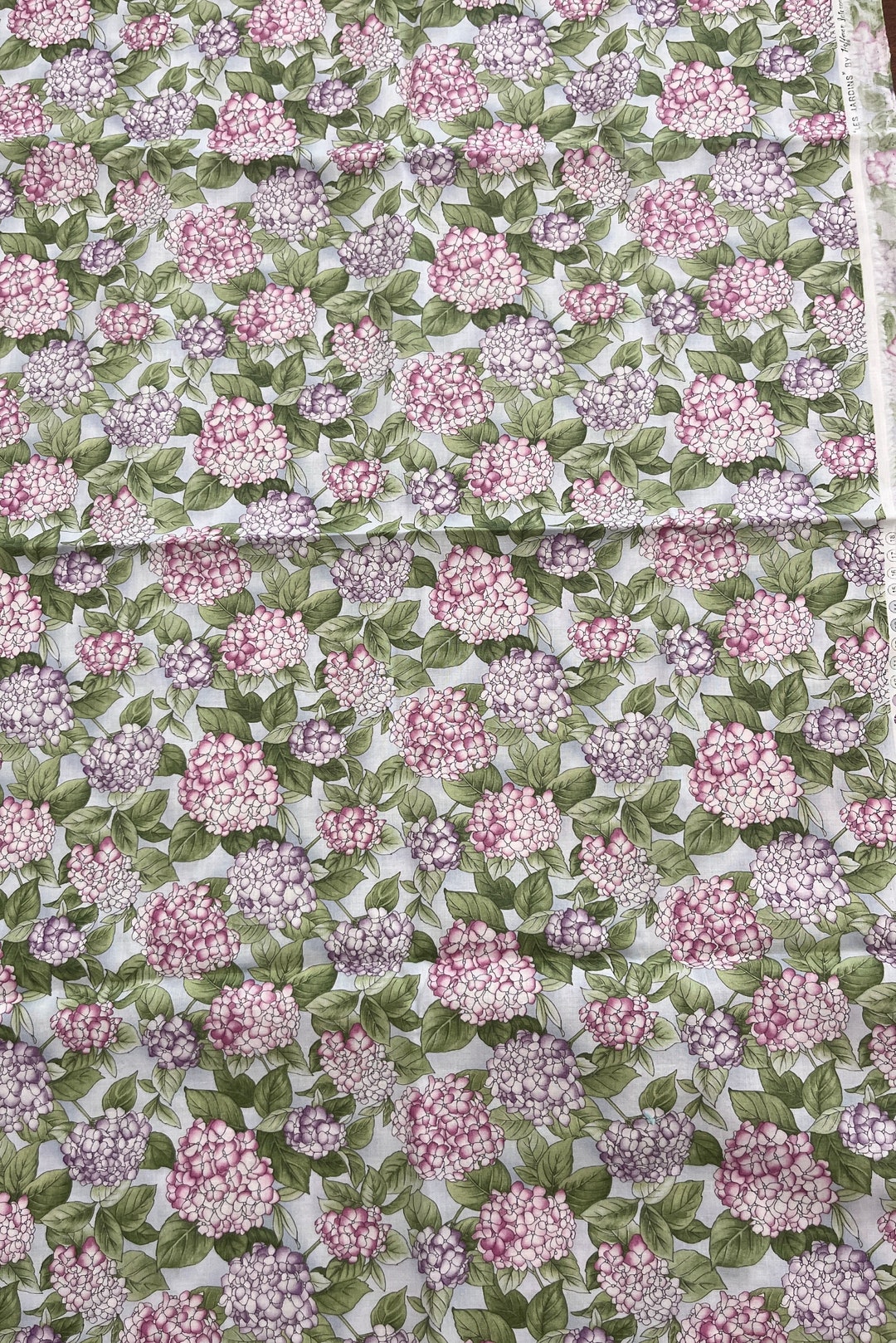 Les Jardins Spring Floral Calico Quilting. Sewing Cotton Fabric by ...