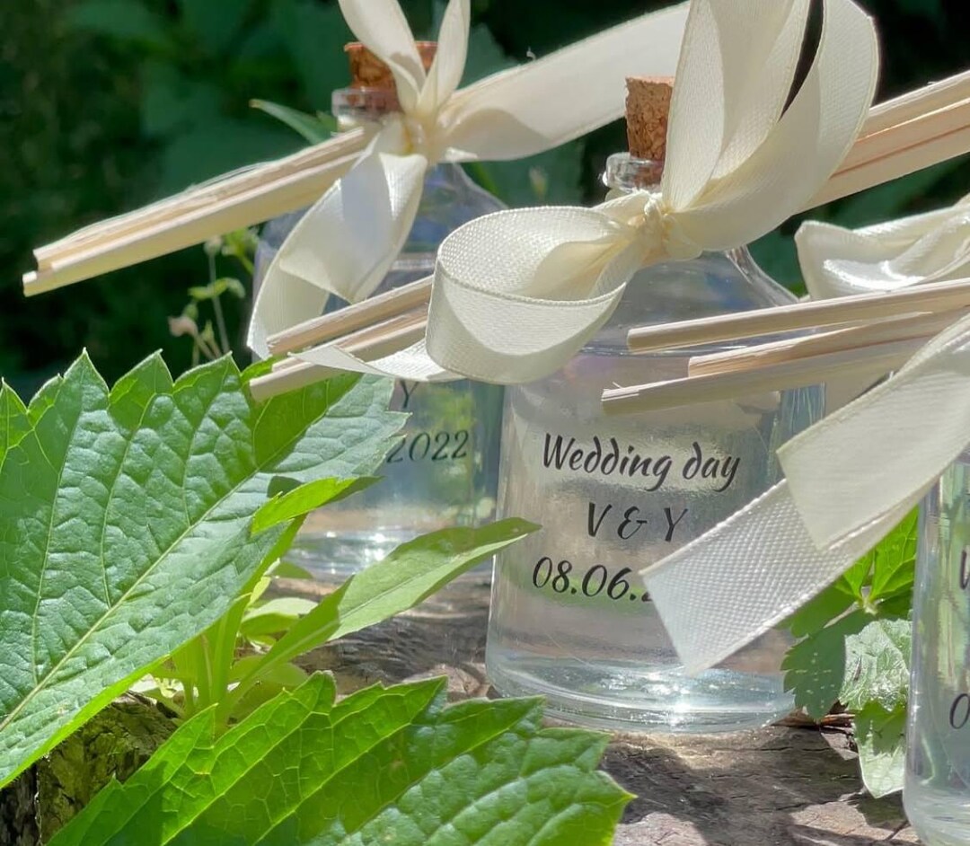 Mini Reed Diffuser Wedding Favors – Personalized Scented Diffuser Gifts ...
