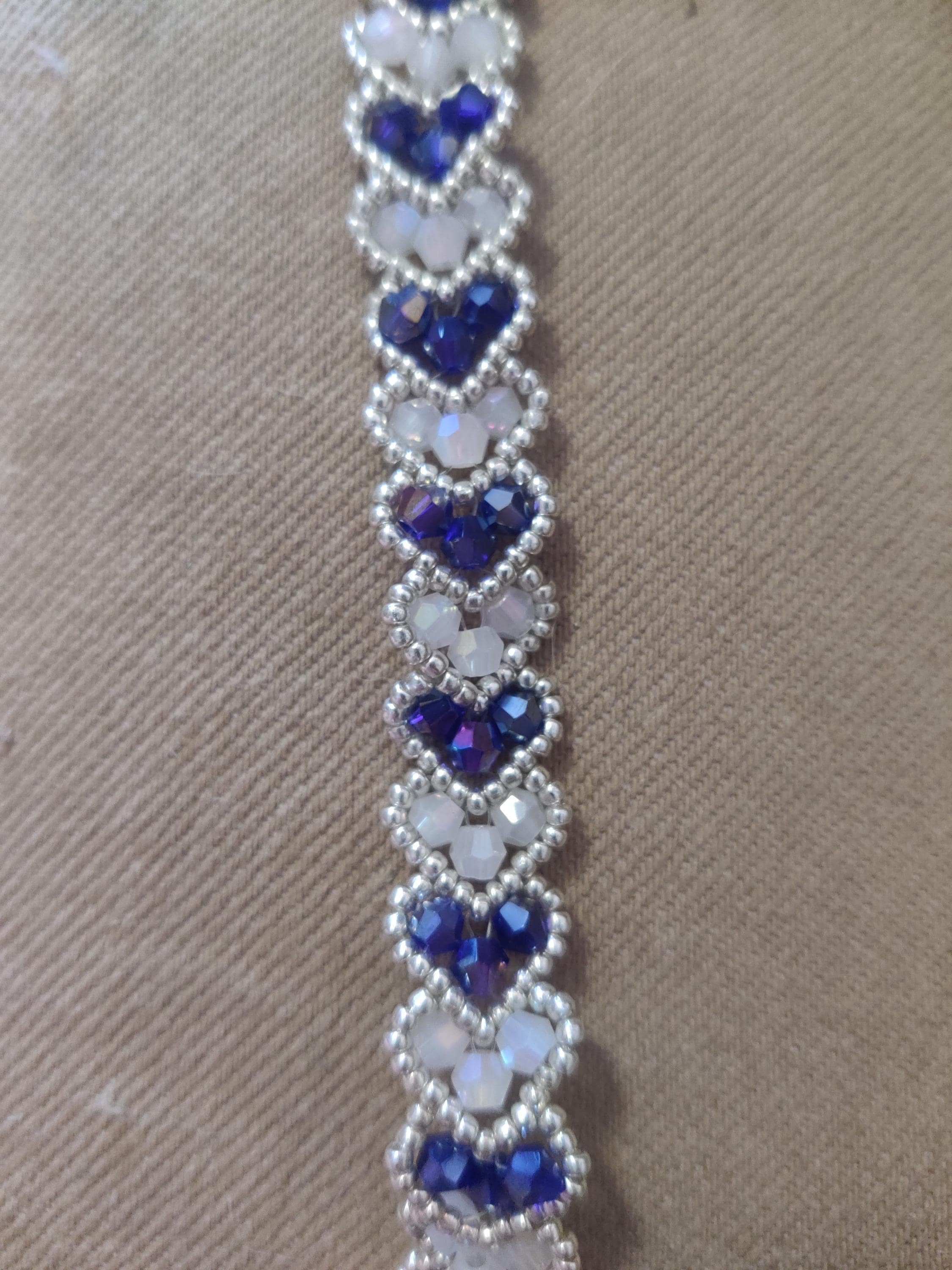 Pärlarmband Dam Hjärtmönster - Handgjort, Bead Weaving - Etsy