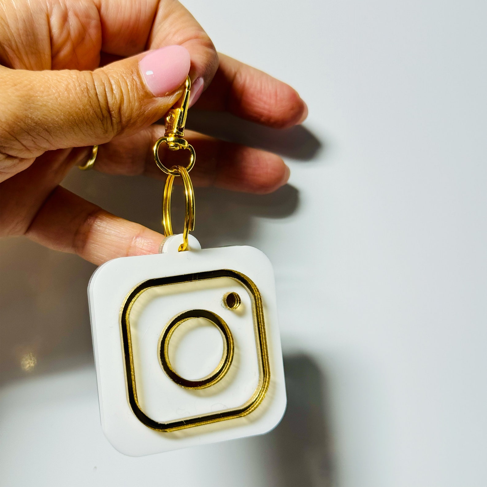 Instagram-shaped Keychains With NFC Chip and QR Code Scan - Etsy