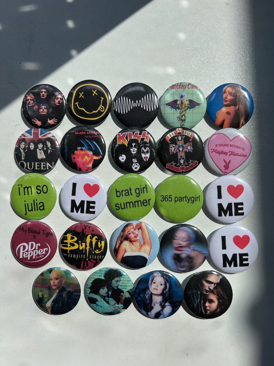 Random Pin Badges | 32mm, 58mm, 25mm Handmade Pins | Pocket Mirror ...