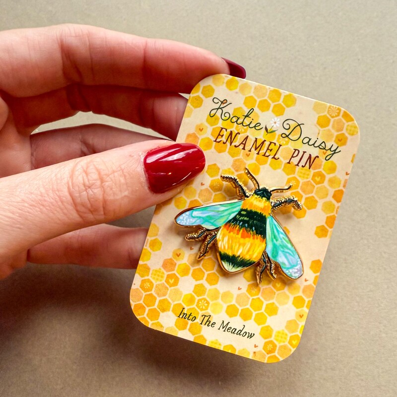 Bee Enamel Pin - Etsy