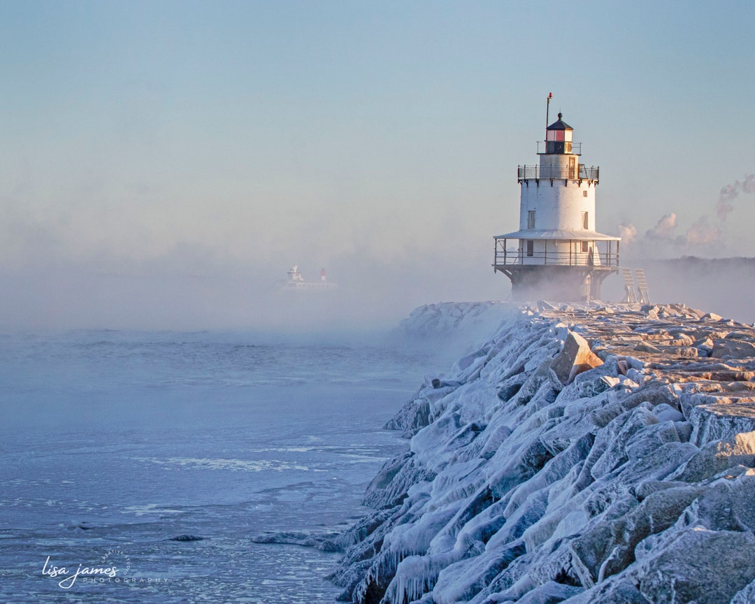 Spring Point Ledge Lighthouse in Sea Smoke as Casco Bay Lines Passes ...