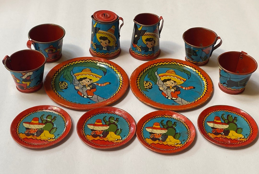Vintage 1940s Ohio Art Tin Toy Tea Set 4 Tin Tea Cups, 2 Plates, 4 ...