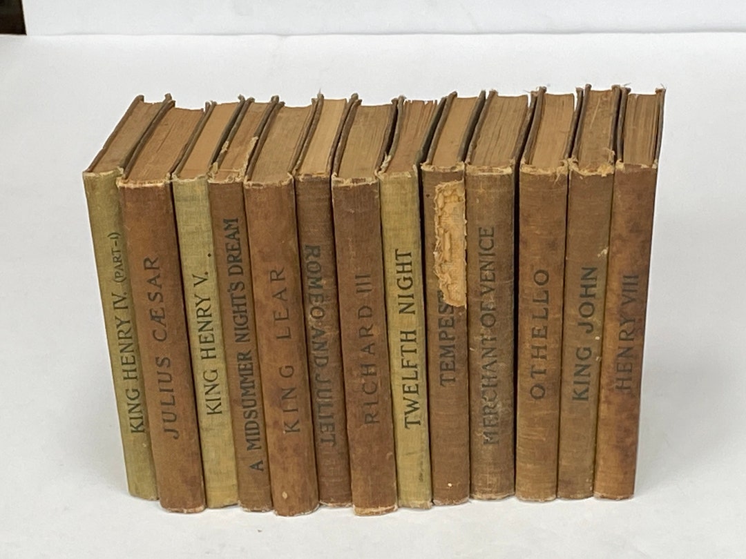 13 Plays by William Shakespeare, With Introductions and Notes, Maynard ...