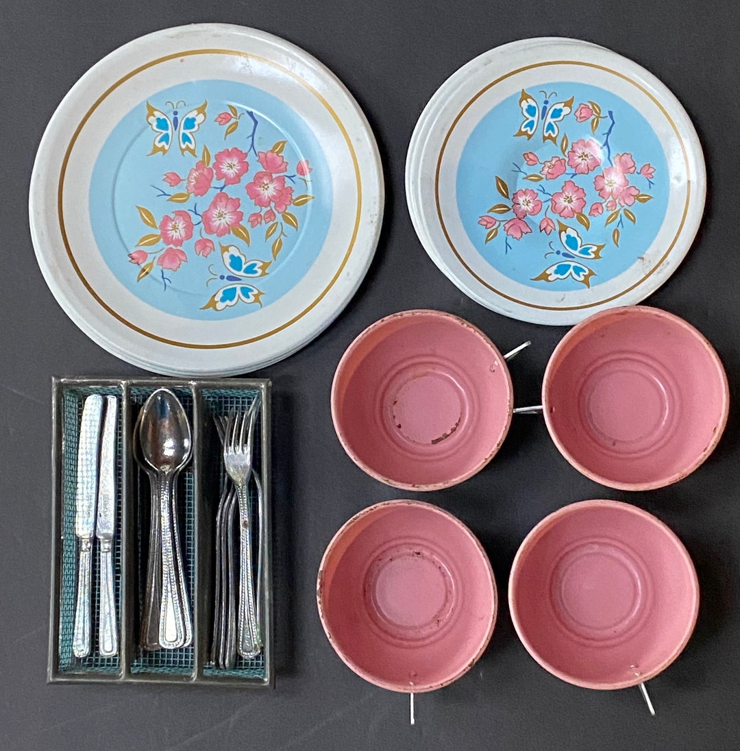 Vintage (1960s) Tin Toy Tea Set Parts - 4 Tin Tea Cups, 4 Saucers, 4 ...