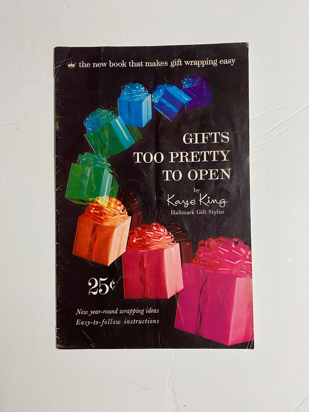 Vintage 1958 Booklet Gifts Too Pretty to Open, by Kaye King Hallmark ...
