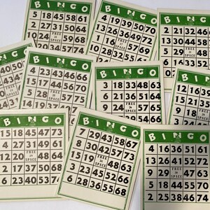 Vintage (1940s) Pocket Size Bingo Game - 10 Cards, Spinner, Master ...