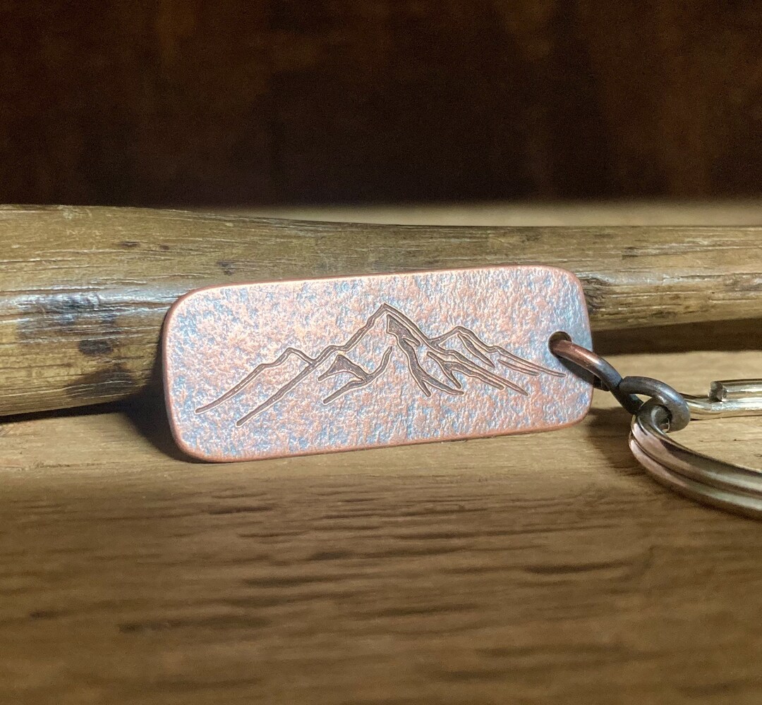 Mountain Keychain, Gifts for Nature Lover, 5/8 X 1.5 Inch Key Fob ...