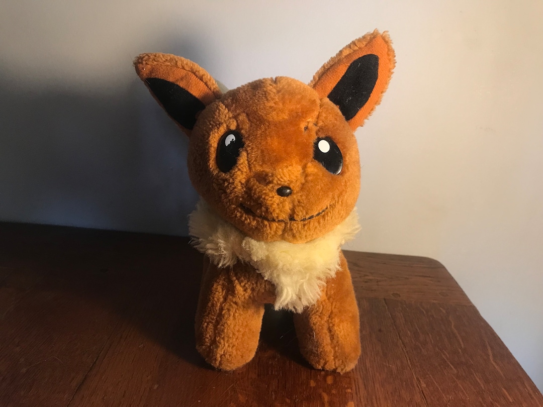 LIFE SIZE Rare and Vintage 1997 Evee Pokémon Plushie by Ninentdo - Etsy