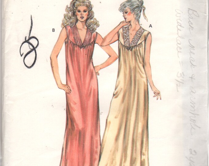 Kwik Sew 1386 1980s Misses Nightgown Pattern Lace Quilted V Neck ...