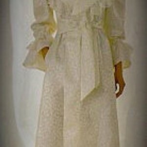 Kwik Sew 2590 1990s Misses Romantic Ruffled Robe Pattern Shawl Collar ...