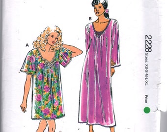 Simplicity 8816 1990s Misses Nightgown Negligee Pattern Criss Cross ...