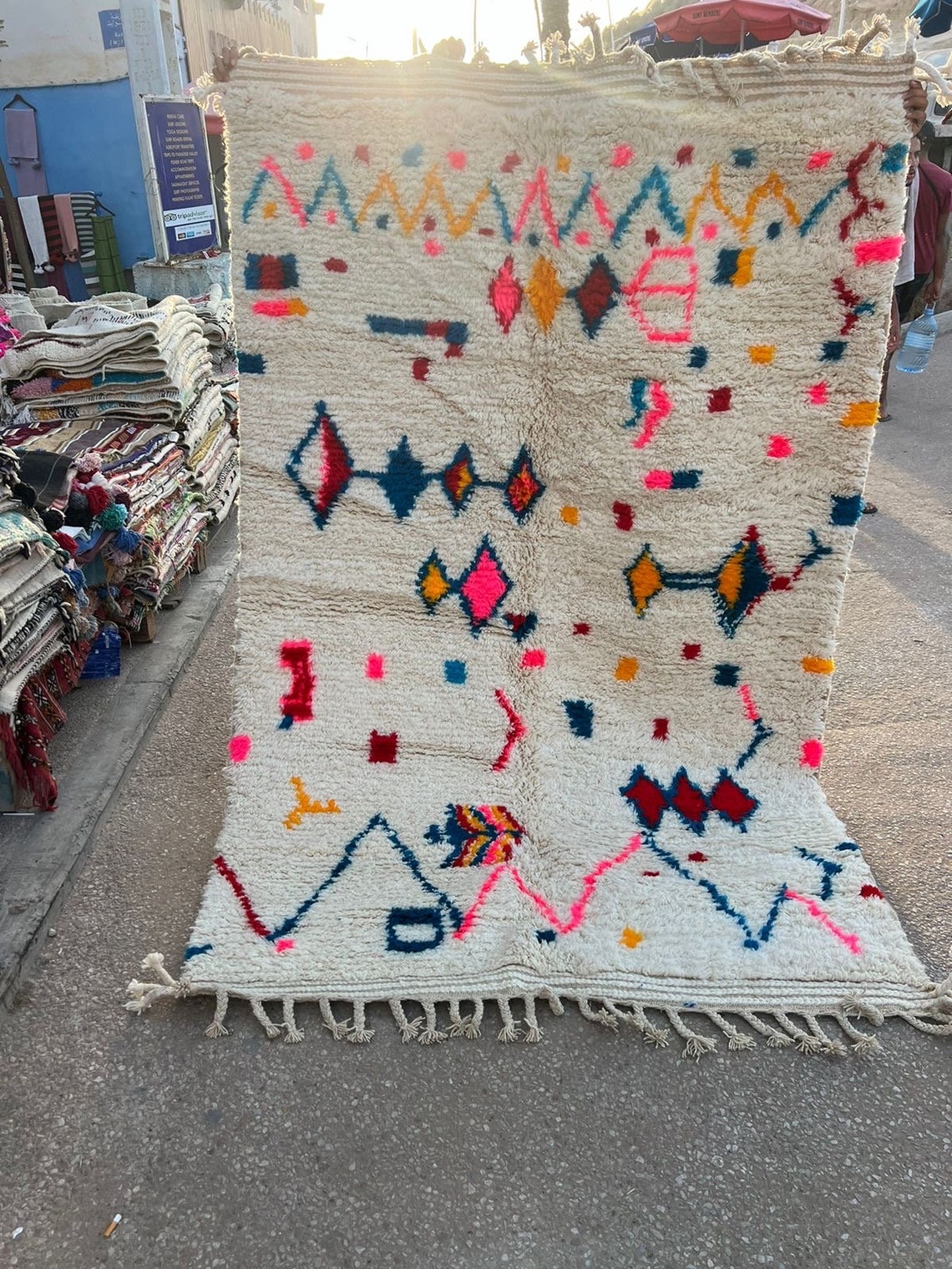 Tapis Berbère Marocain Taille 240cm/150 Offrez-vous Le Charme Du Maroc ...