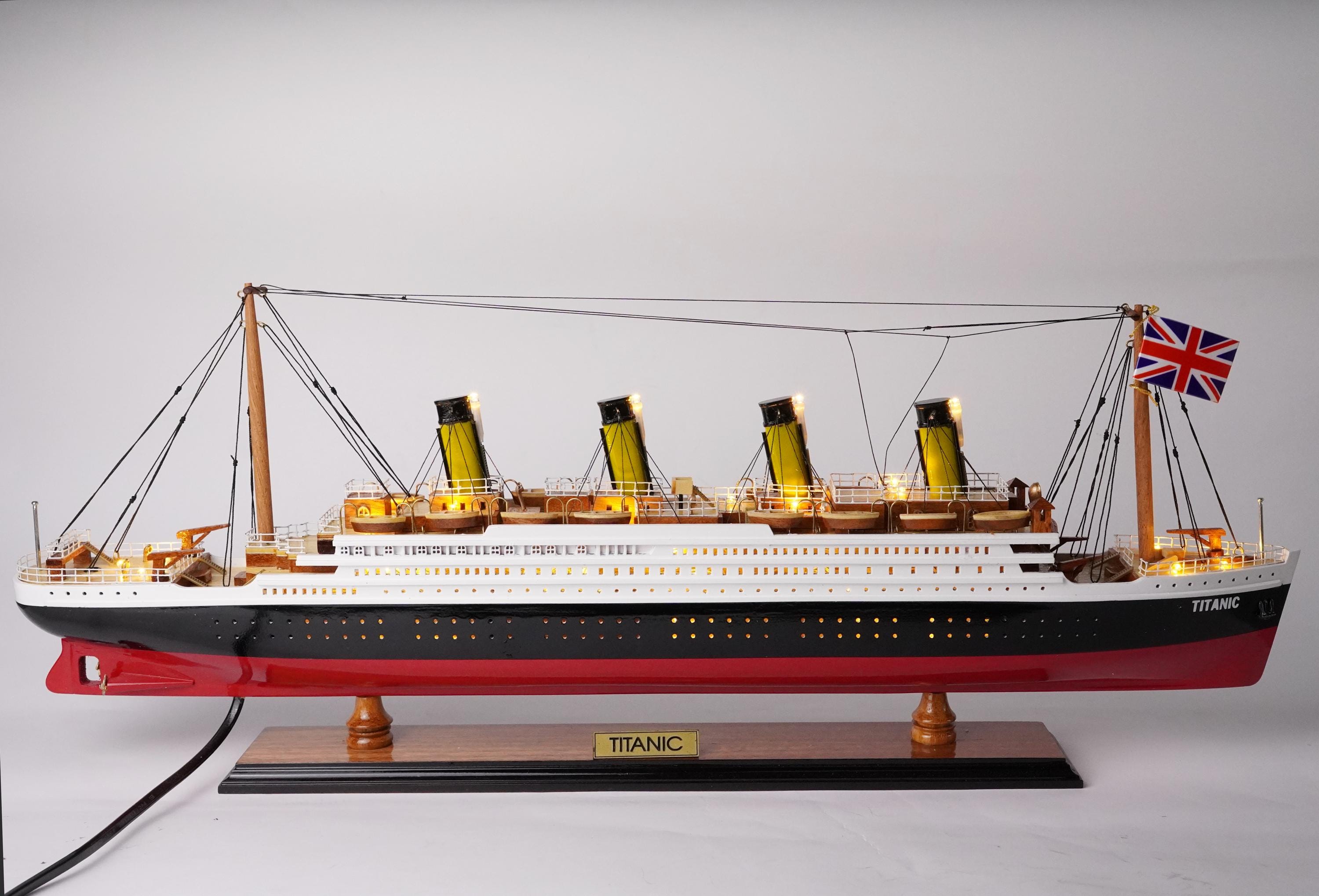 RMS Titanic Model Cruise With Golden Lights 23'' 60 Cm - Etsy