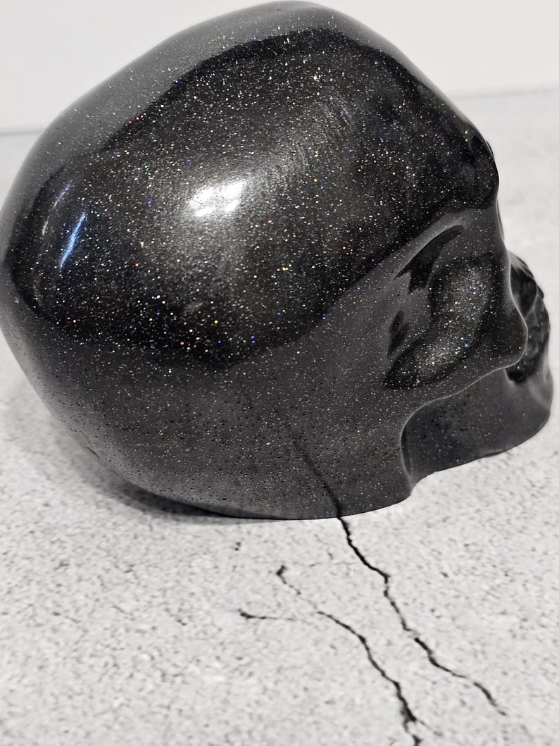 Black Glittery Skull With Glowing Eyes - Etsy