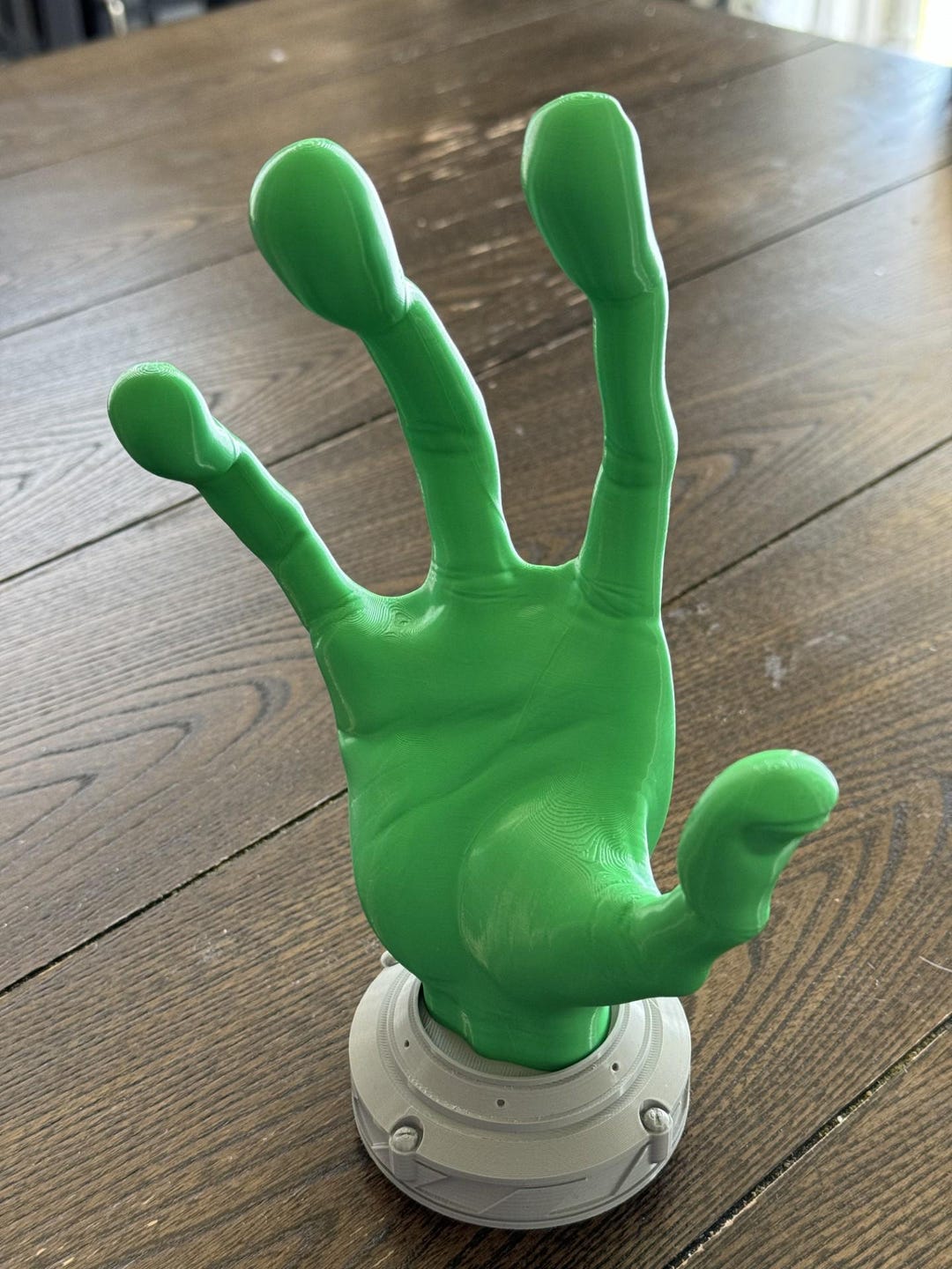 4 Fingered Alien Hand Stand for Xbox and PS Controllers. - Etsy