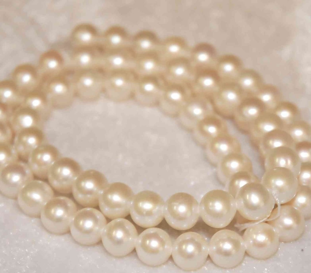 Freshwater Pearl AA Round Ivory White Genuine Pearl--7mm1/3 Strand ...