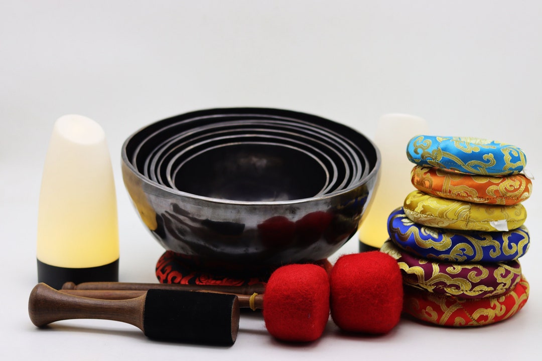 Chakra Sets Blue Singing Bowls Chakra Notes Sets of Seven From Nepal ...