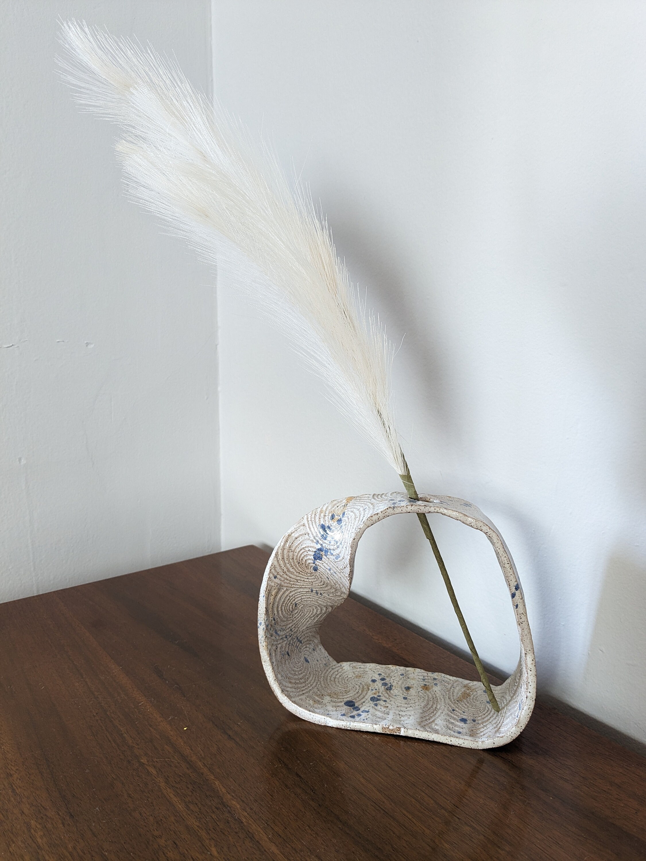 Mobius Strip Vase, Pampas Grass Vase, Clay Vase Sculpture, Hand Build ...