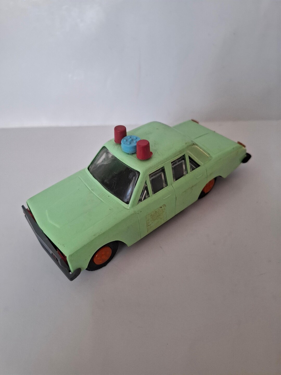 Vintage Soviet GAZ-24 Volga GAI Police Plastic Model Car - 1:32 Ak ...