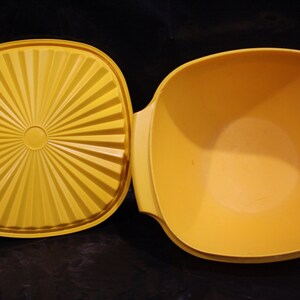 Vintage Tupperware Large Yellow Servalier Bowl and Lid 836, and Vintage ...