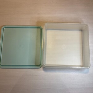 Vintage Tupperware Snack Storage Container 514-1 and Lid 515-2 - Etsy