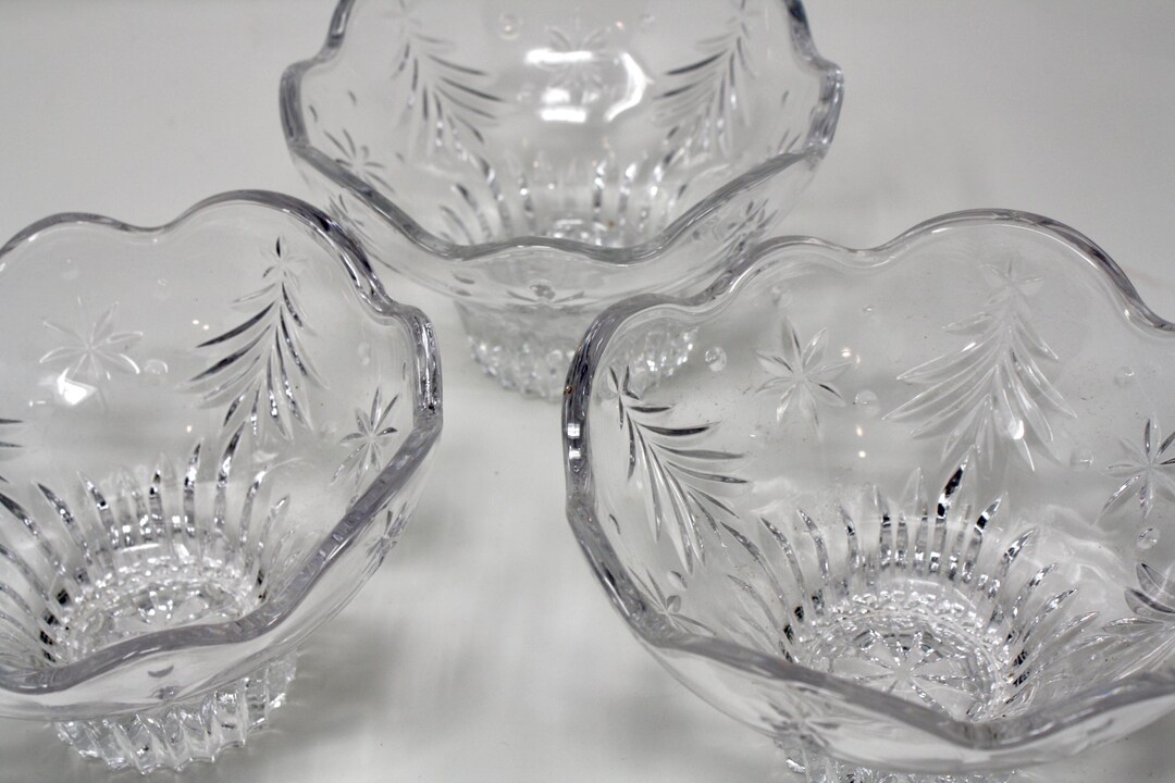 The Celebrations by Mikasa Christmas Night is a 6-inch Glass Bowl, Set ...