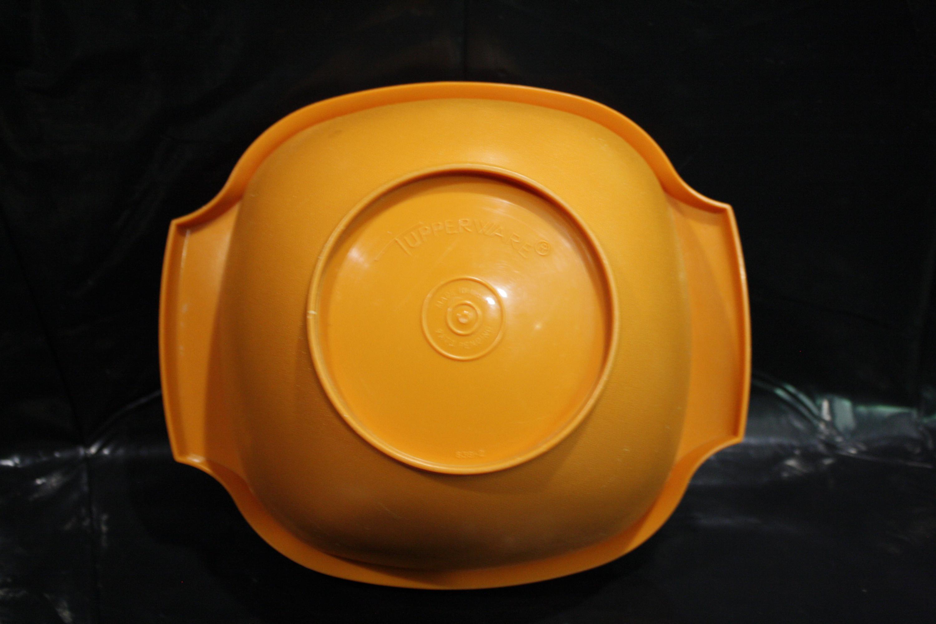 Vintage Tupperware Large Yellow Servalier Bowl and Lid 836, and Vintage ...