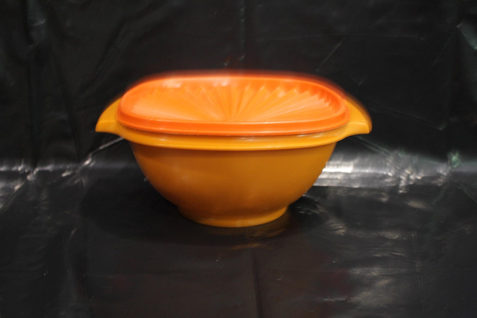 Vintage Tupperware Large Yellow Servalier Bowl and Lid 836, and Vintage ...