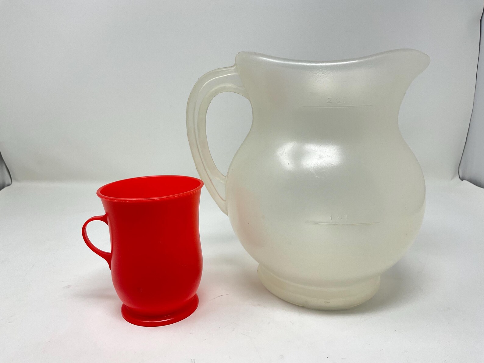 Vintage Kool-aid Man White Clear Plastic 2-quart Pitcher With 1 Small ...