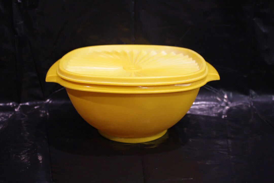 Vintage Tupperware Large Yellow Servalier Bowl and Lid # 836, and ...
