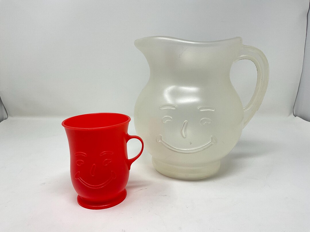 Vintage Kool-aid Man White Clear Plastic 2-quart Pitcher With 1 Small ...