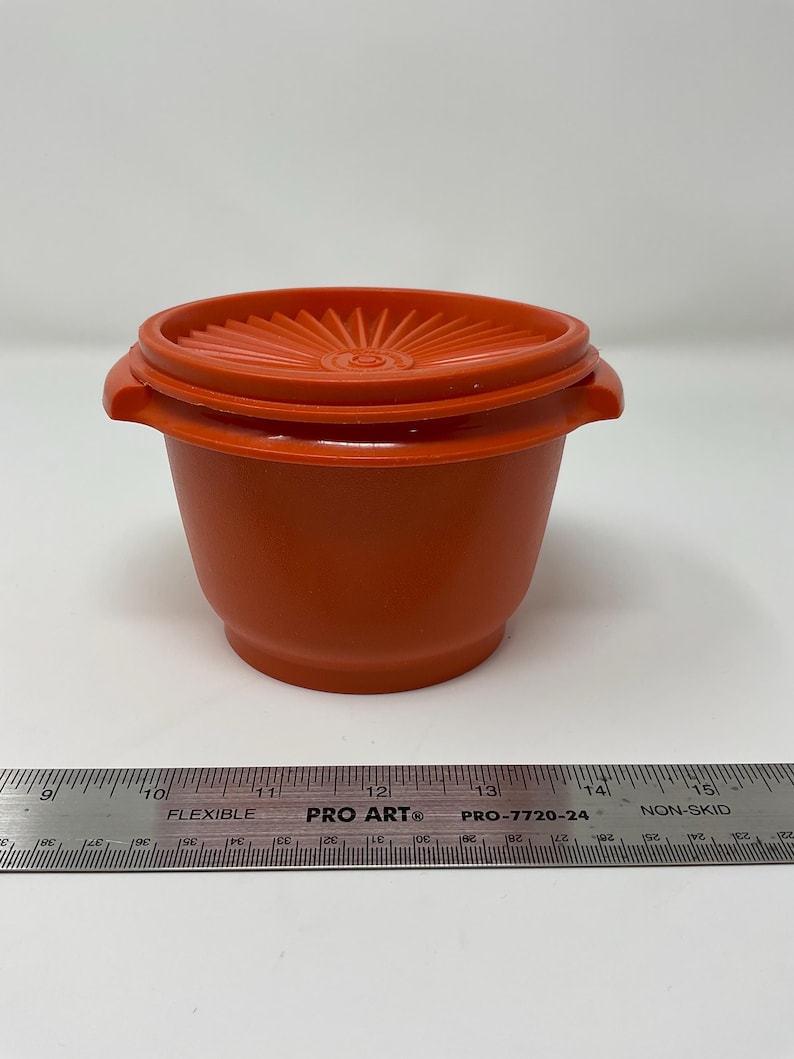 Vintage 1970s Small Tupperware #886-11 With Lid # 812-17 - Etsy