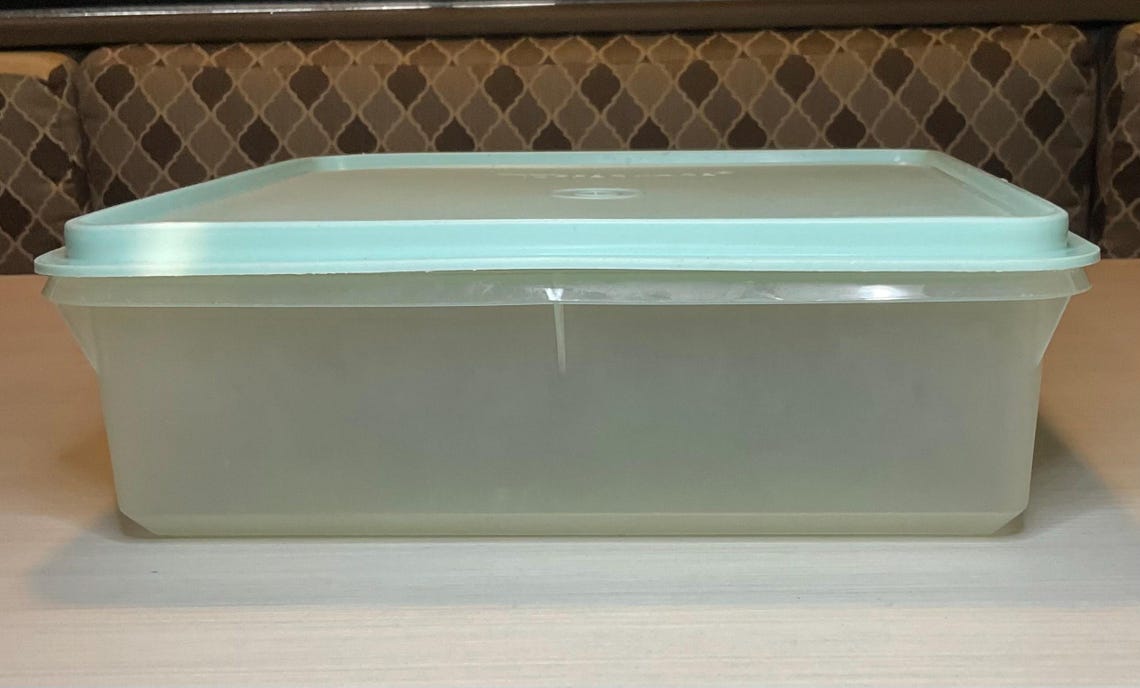 Vintage Tupperware Snack Storage Container 514-1 and Lid 515-2 - Etsy