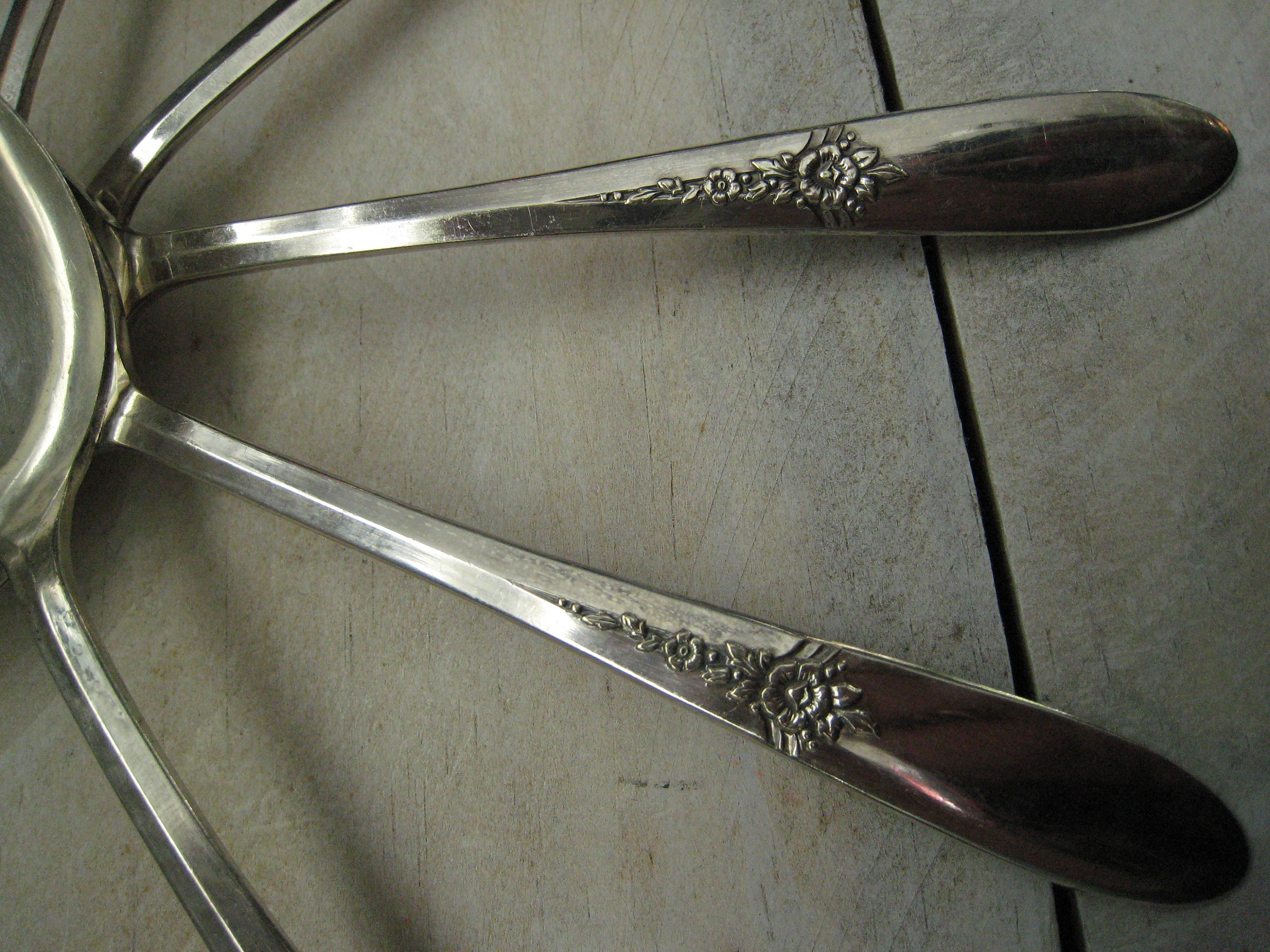 Kitchen & Dining Carlton Silver Plate Fantasy 1941 Soup Spoons Dining ...