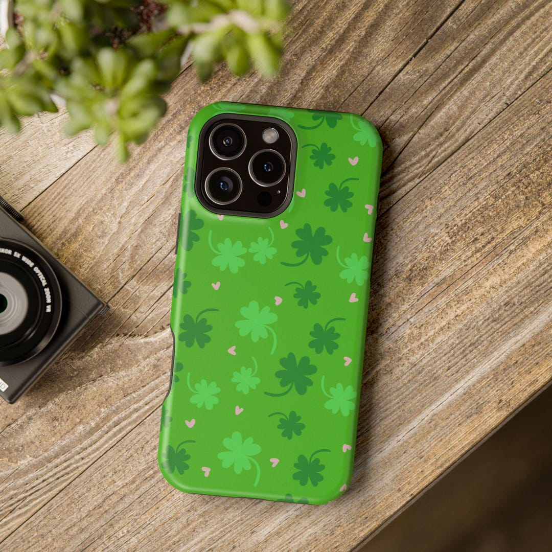 Lucky Four Leaf Clover Pattern. Magnetic Tough Cases, St. Patrick's Day ...
