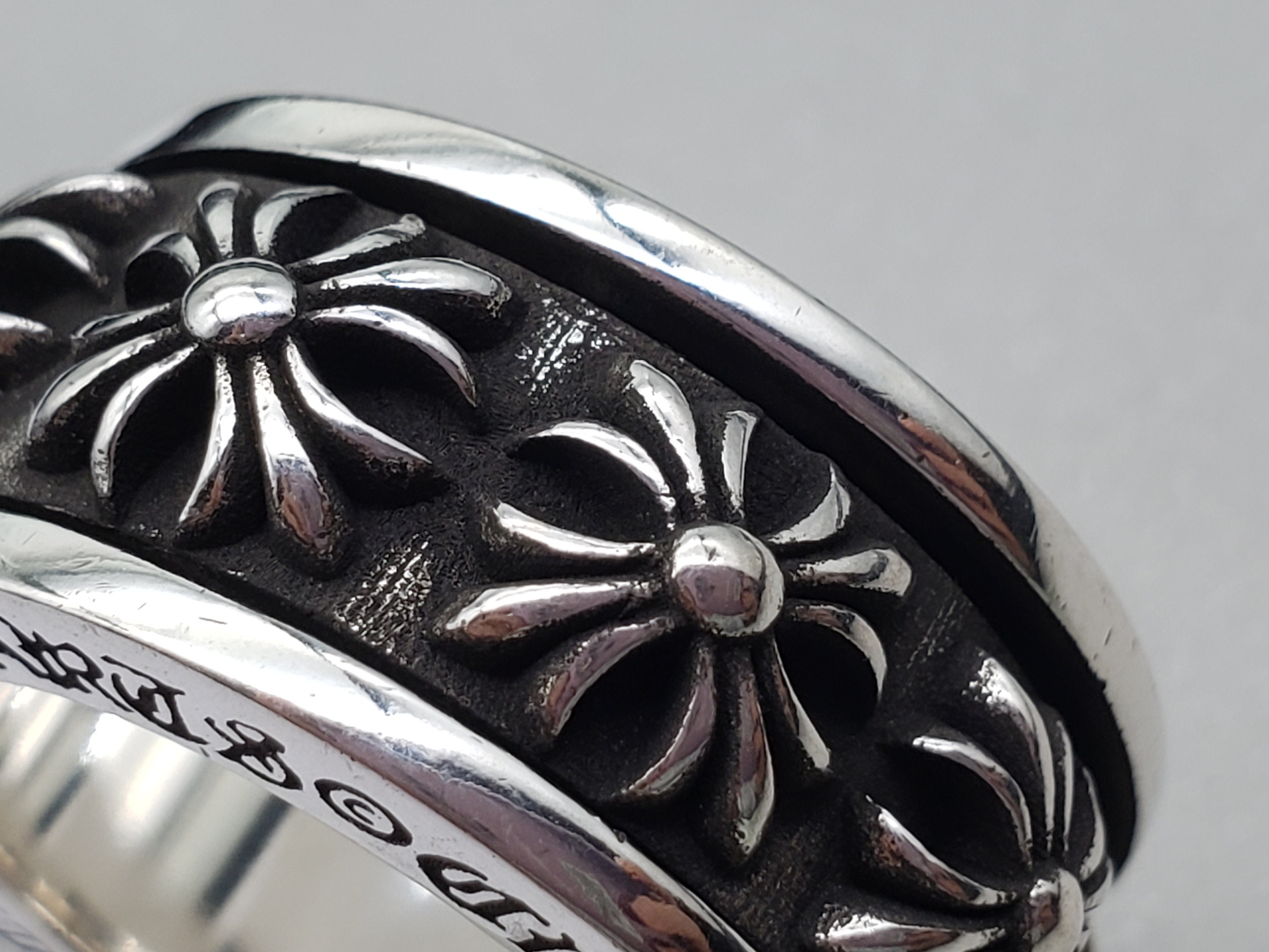 Chrome Hearts Retro Rotatable Cross Flower Ring - Etsy
