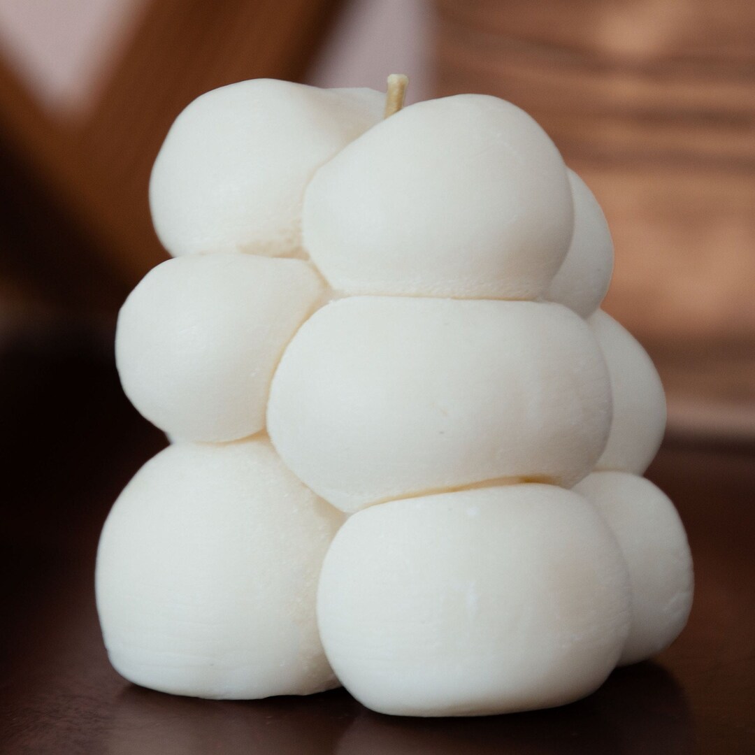 Hand-shaped Candle "bouba" | Sculpture Candle Velvet White | Candle ...