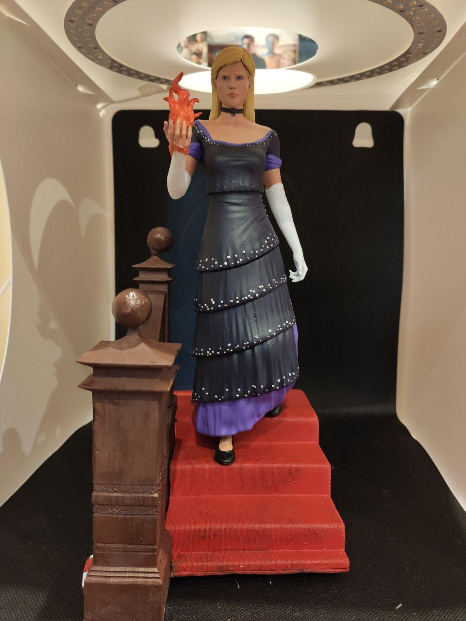 Resident Evil Statue - Etsy