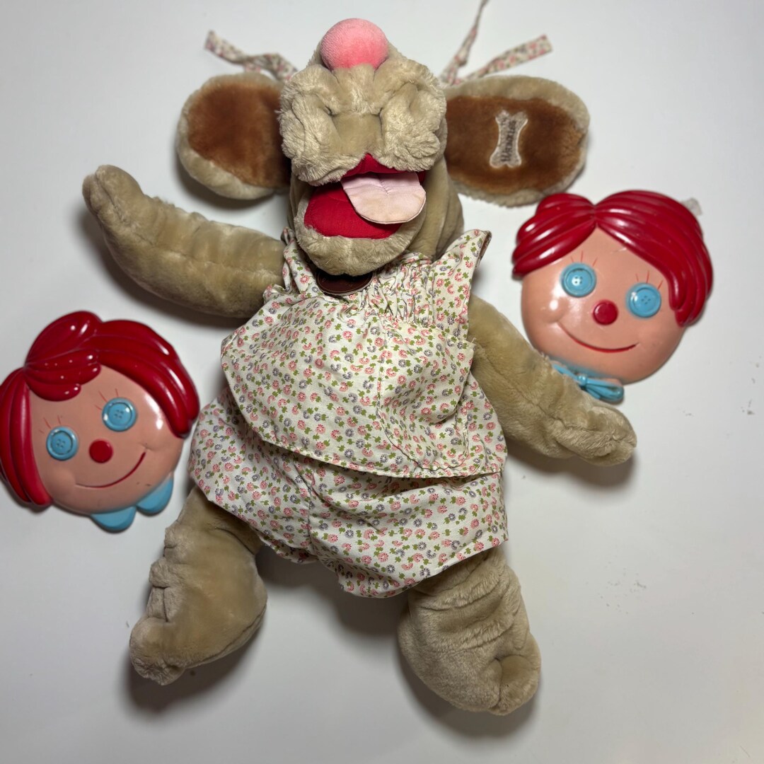 Vtg 80s NOS Ganz Wrinkles the Dog Puppet Brand New Original Clothes ...