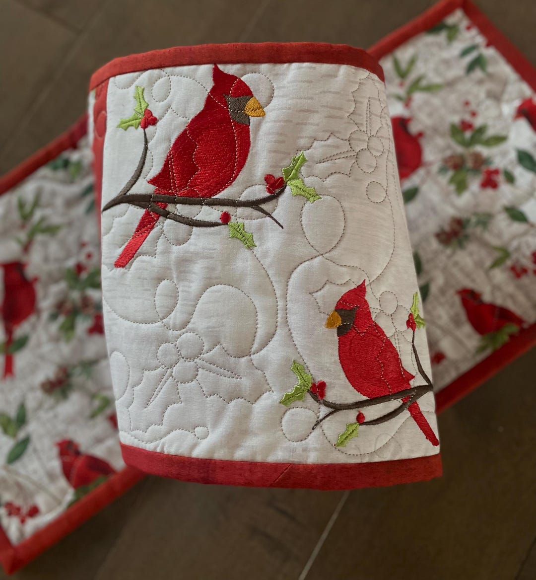 Embroidered Red Cardinal Pint Size Table Quilt, Christmas Mini Table ...