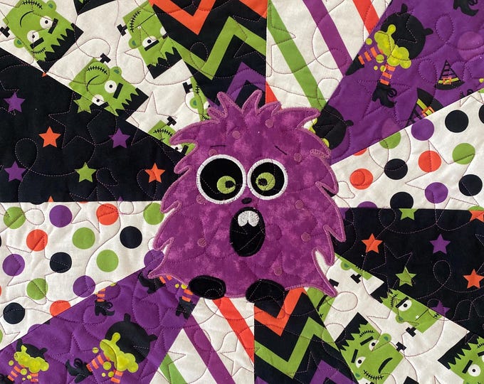 Halloween Table Runners, Monsters Halloween Round Table Runner ...