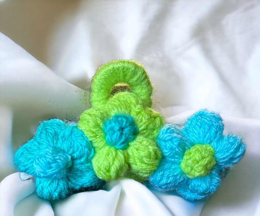 Crochet Puff Flower Claw Clip - Etsy