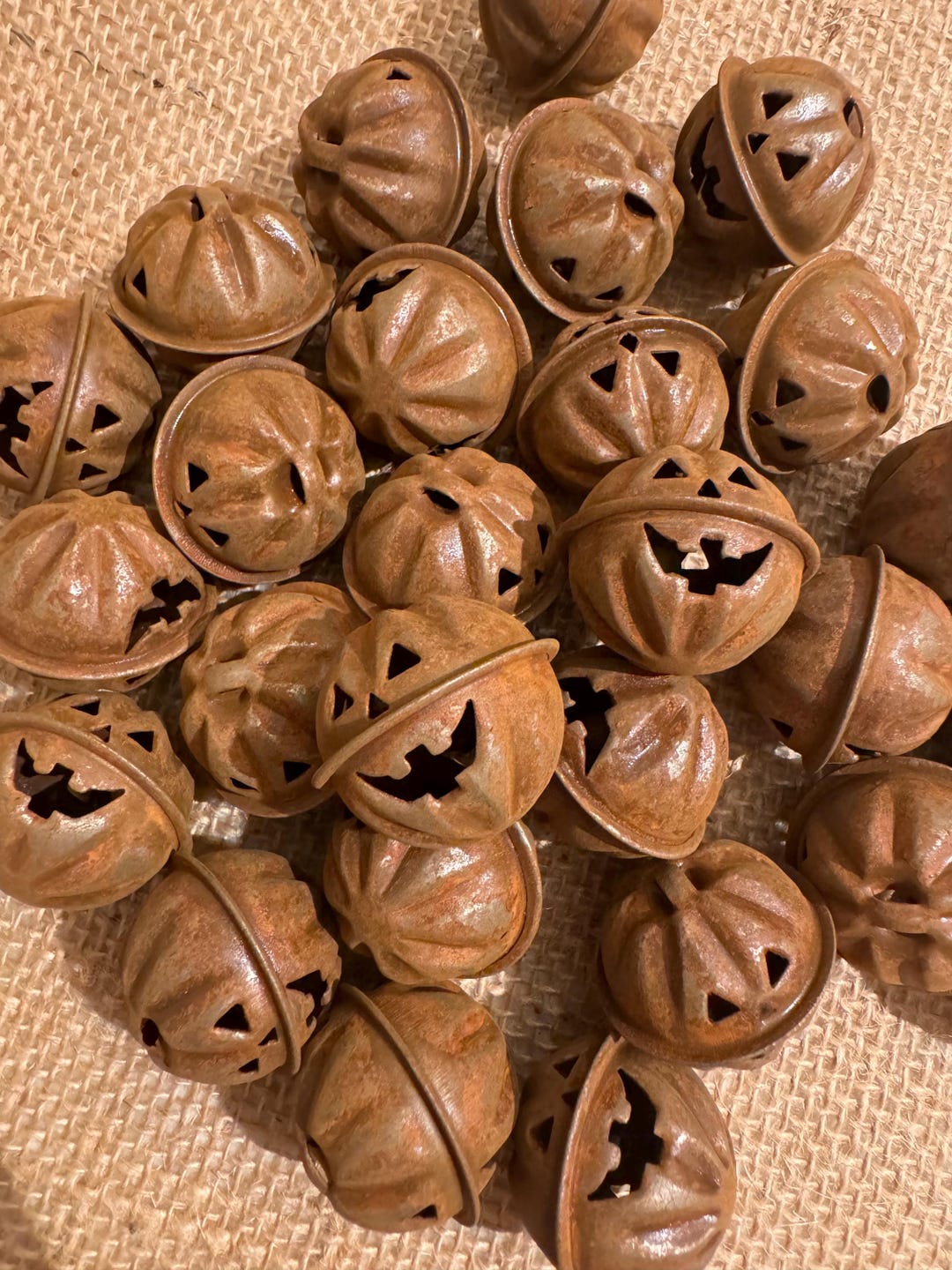 Primitive Rustic Pumpkin Bells, Set of 5, Jack O Lantern Bells ...